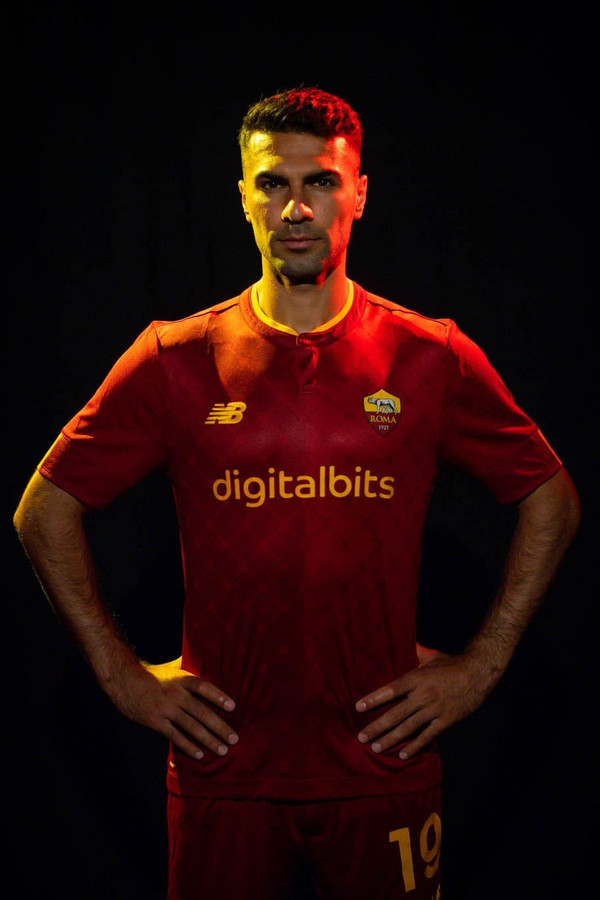 FOTO - Le prime immagini di Celik con la maglia della Roma » LaRoma24 ...